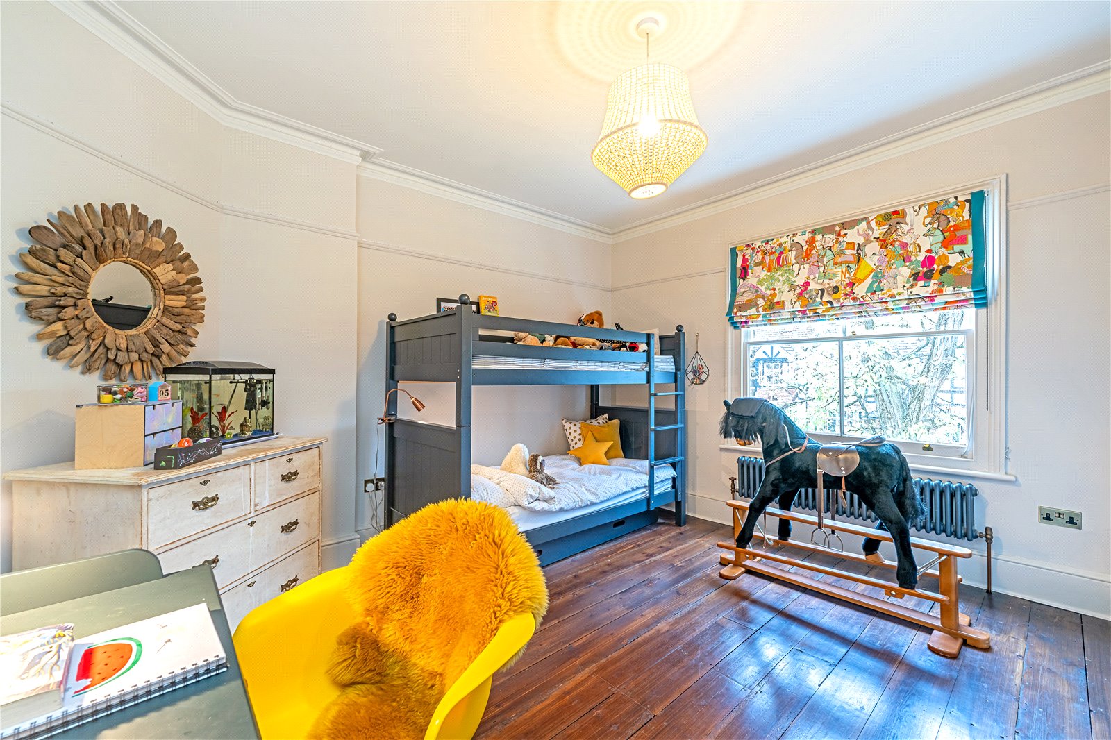 Nightingale Road, Hampton, TW12 3HX - Devenports Estate Agents
